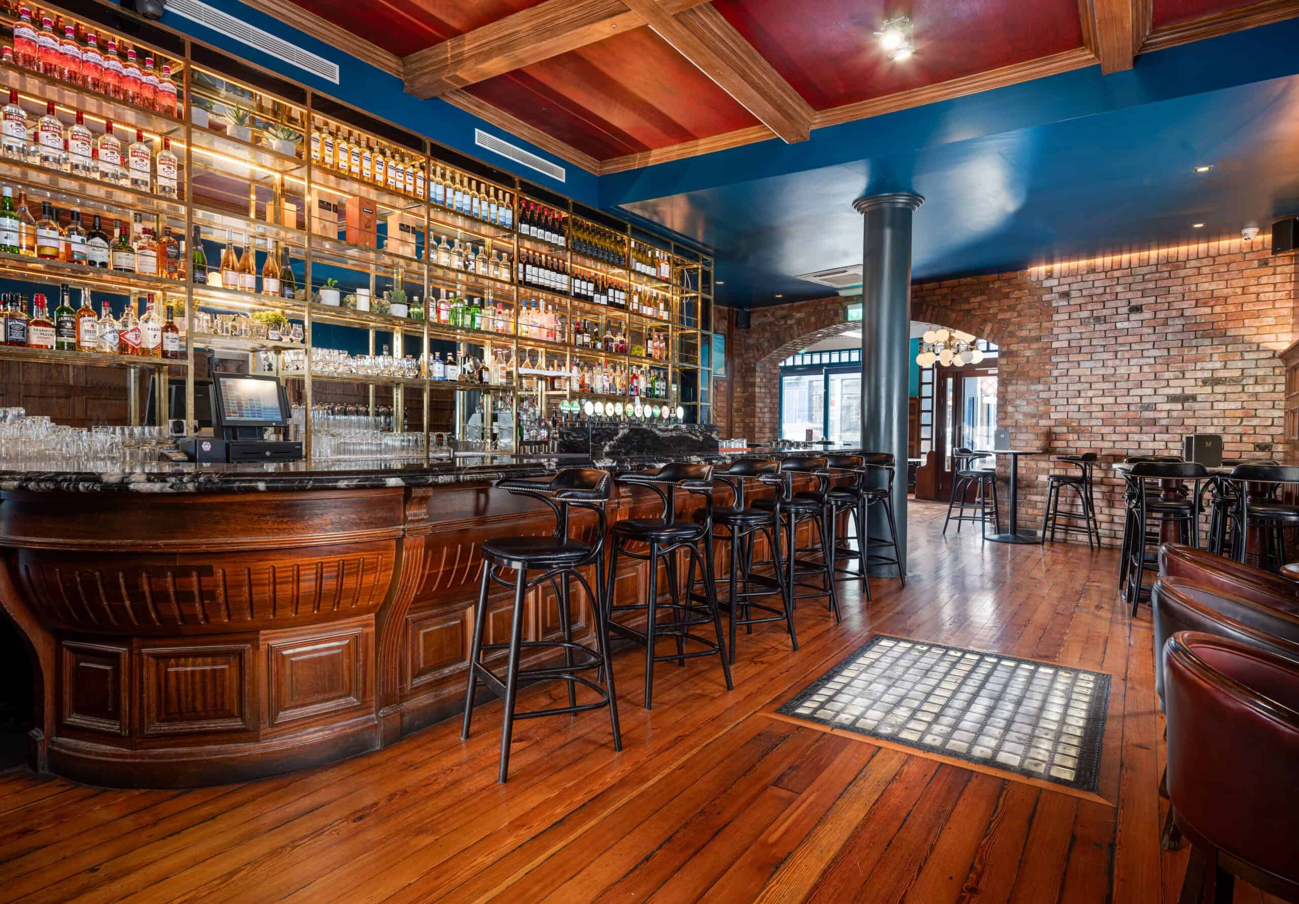 Merchant Bar And Restaurant In Galway City Centre